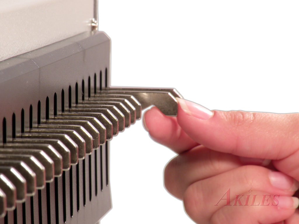 Akiles FlexiPunch-E | Interchangeable Punching Die Machine